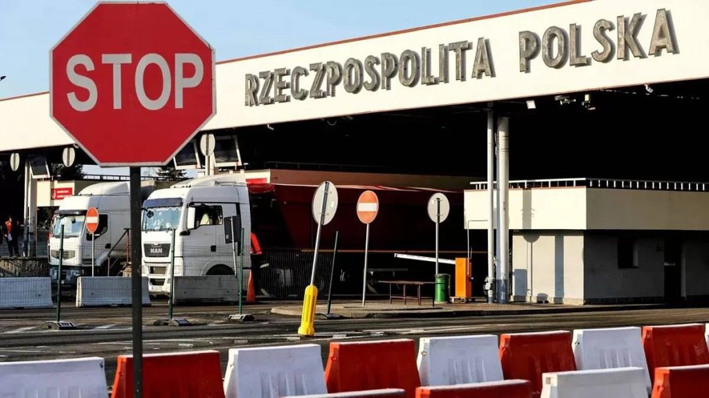 З 2025 року українцям потрібно буде платити за вїзд до Європи що варто знати про нові правила